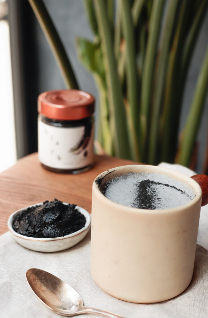 Black Paste – Paste of black sesame and activated vegetable charcoal ...